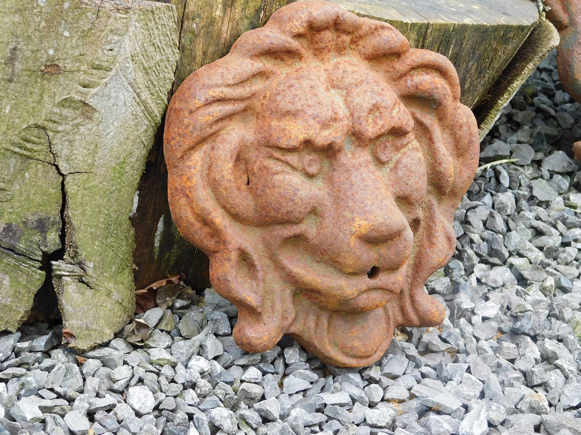 Waterspuwer, gietijzer - "leeuw S" - houseandgarden.shop - dé webshop ...