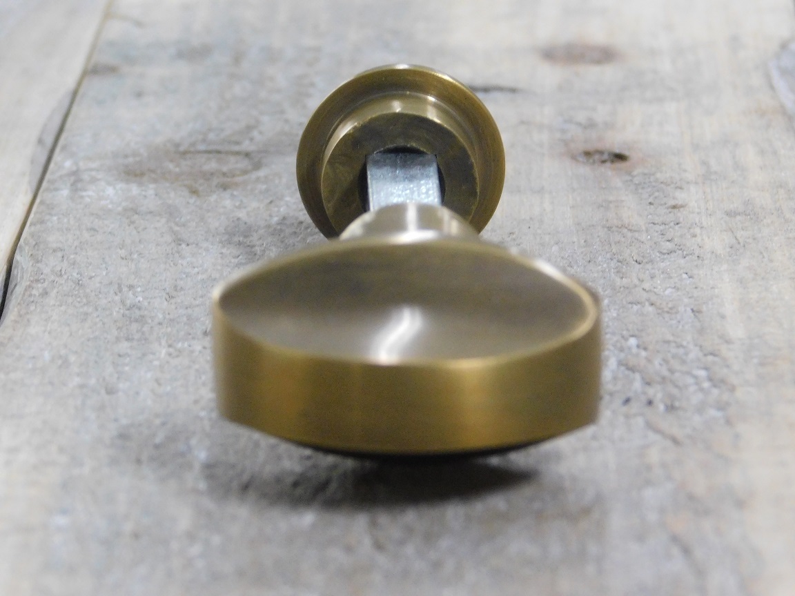 Draaislot voor wc en badkamer, messing - houseandgarden.shop - dé ...