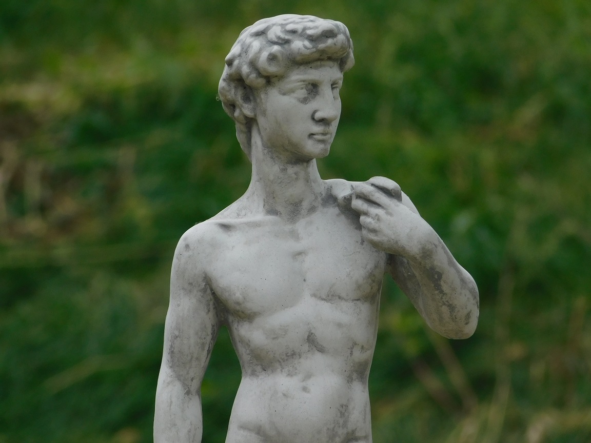 Beeld David op Sokkel | 105 cm Hoog | Steen | Wit en Grijze Tinten ...